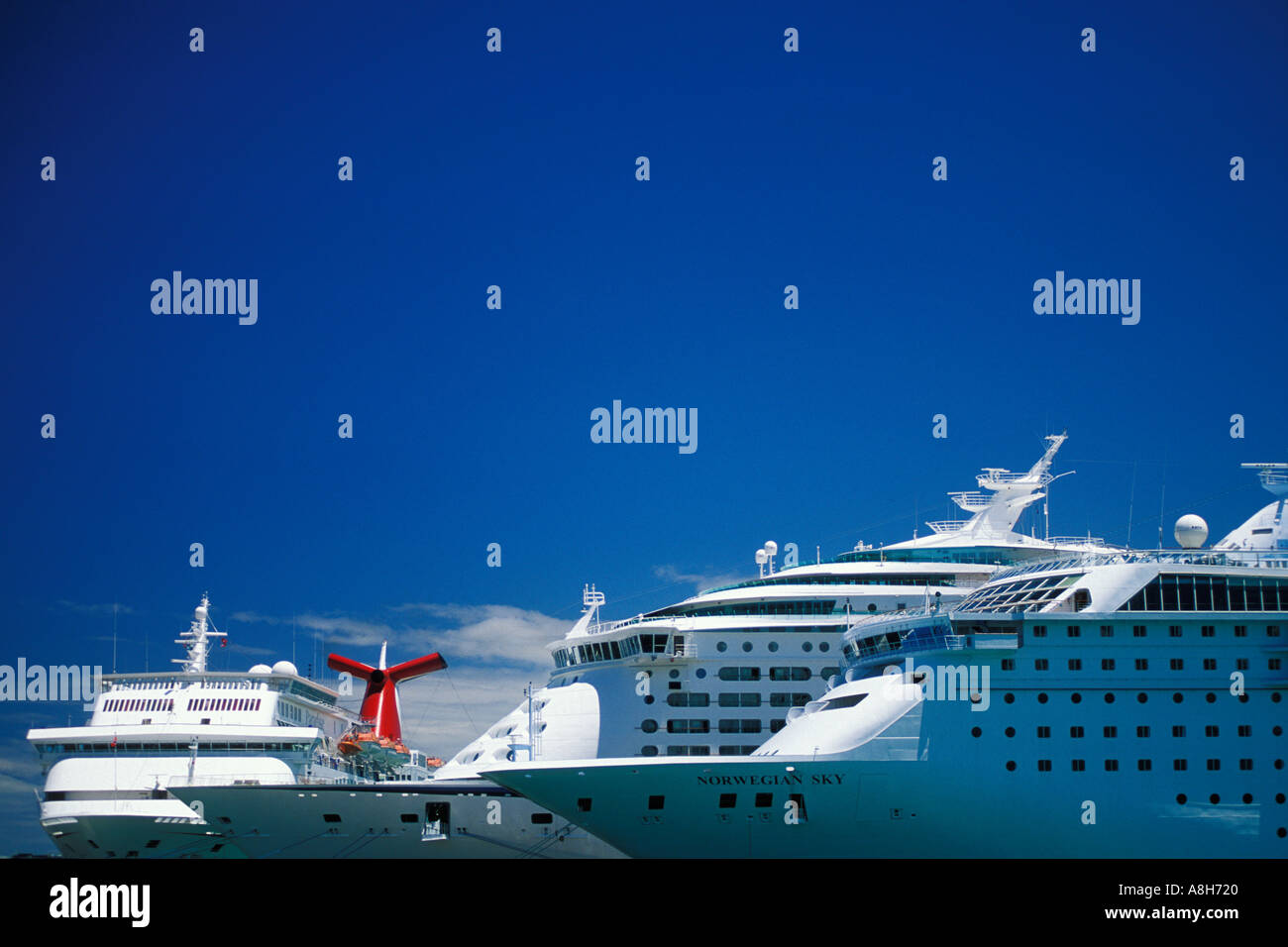 Puerto Rico, San Juan, Cruise ships in harbor Stock Photo - Alamy