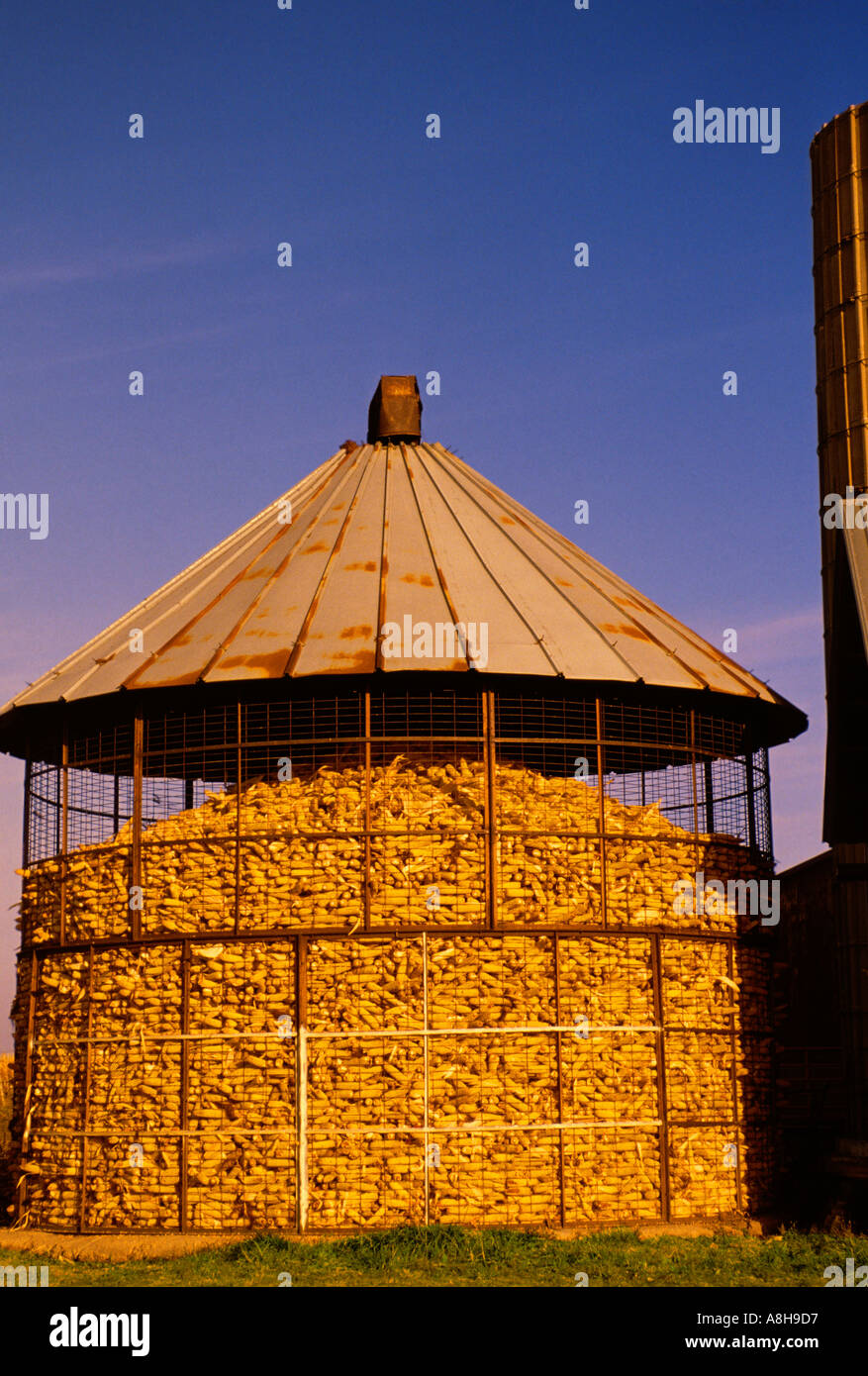 Silo system hi-res stock photography and images - Alamy