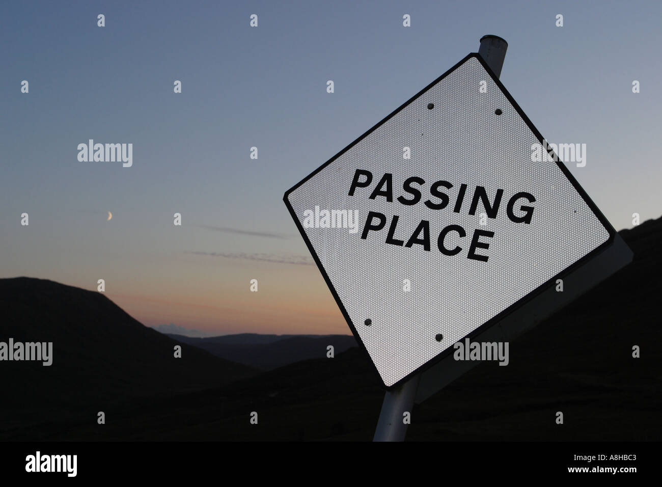 Lonely road nowhere sign hi-res stock photography and images - Alamy