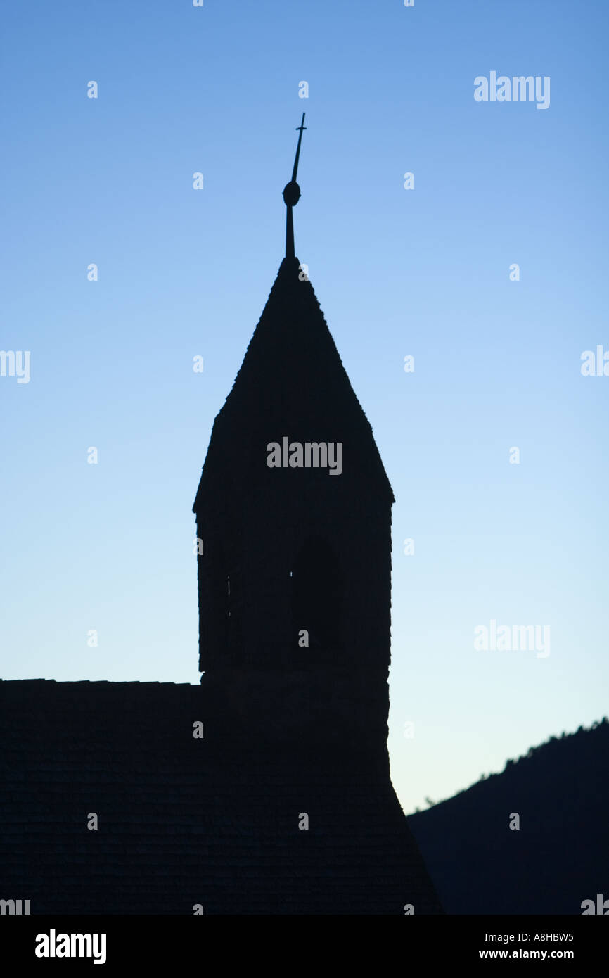 Crooked cross hi-res stock photography and images - Alamy