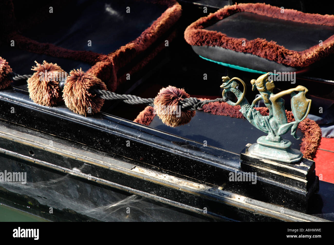 Black gondola hi-res stock photography and images - Alamy