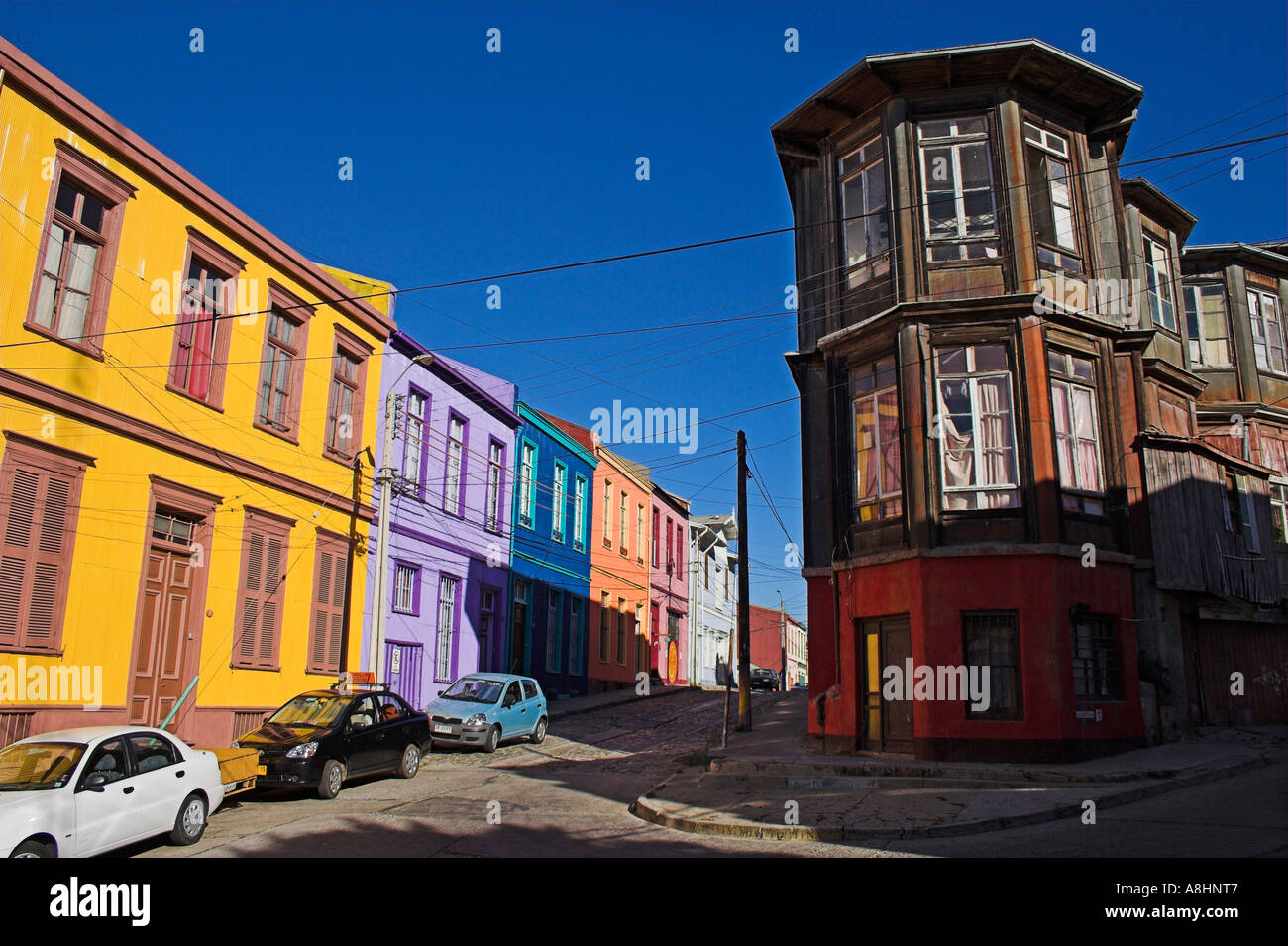 Historical architecture in Valparaiso, Chile Stock Photo - Alamy