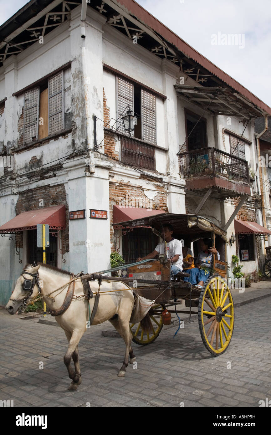 Colonial Building and horse drawn cart, Vigan, Ilocos Sur, Philippines ...