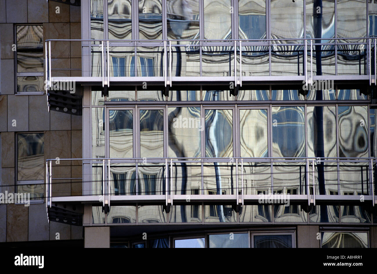 Reflection at a modern architecture Stock Photo - Alamy