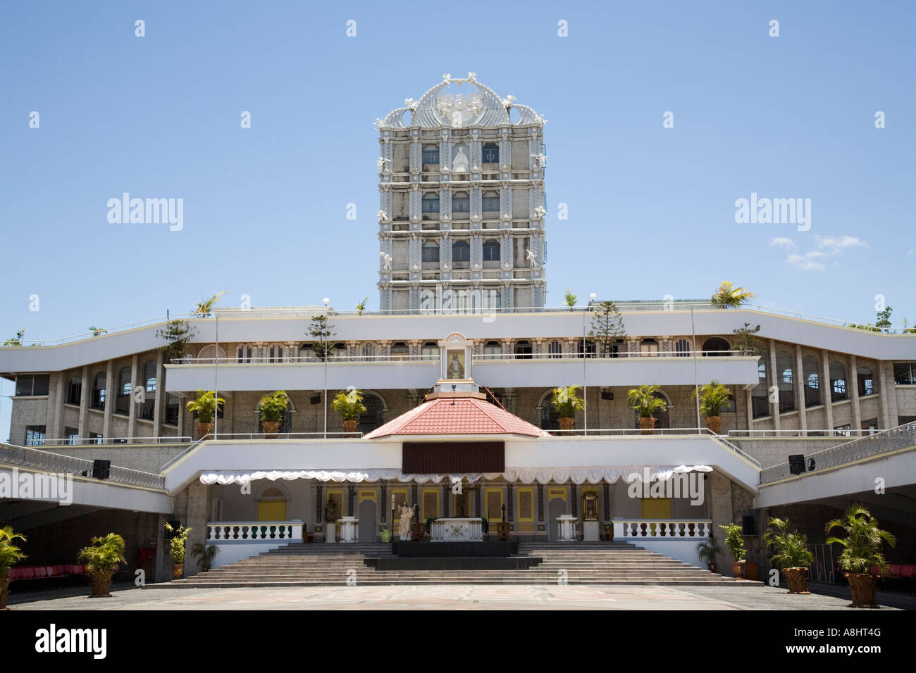 Basilica del Santo Nino Church Service Ground and Seating, Cebu ...