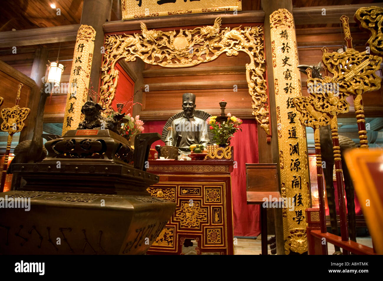 Van Mieu, Temple Of Literature, Hanoi, Vietnam Stock Photo - Alamy