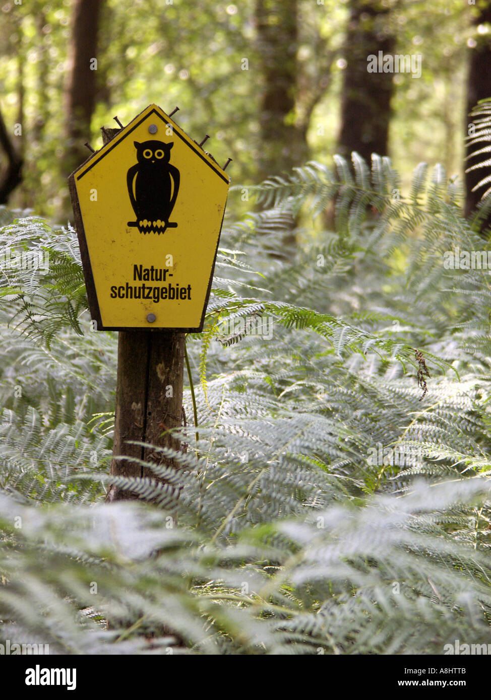 Signpost nature reserve Stock Photo - Alamy