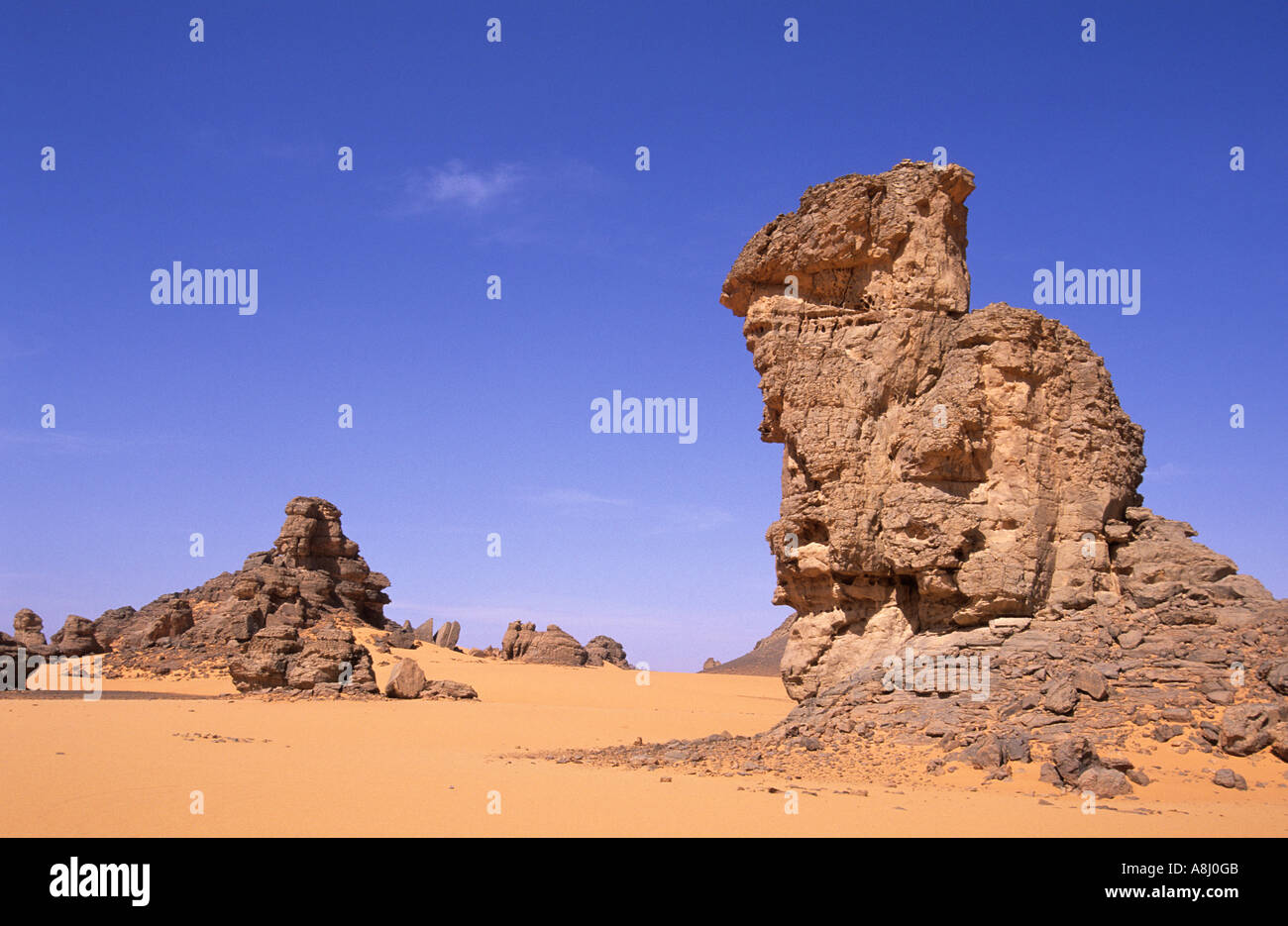 Libya Fezzan Sahara desert Akakus Stock Photo - Alamy