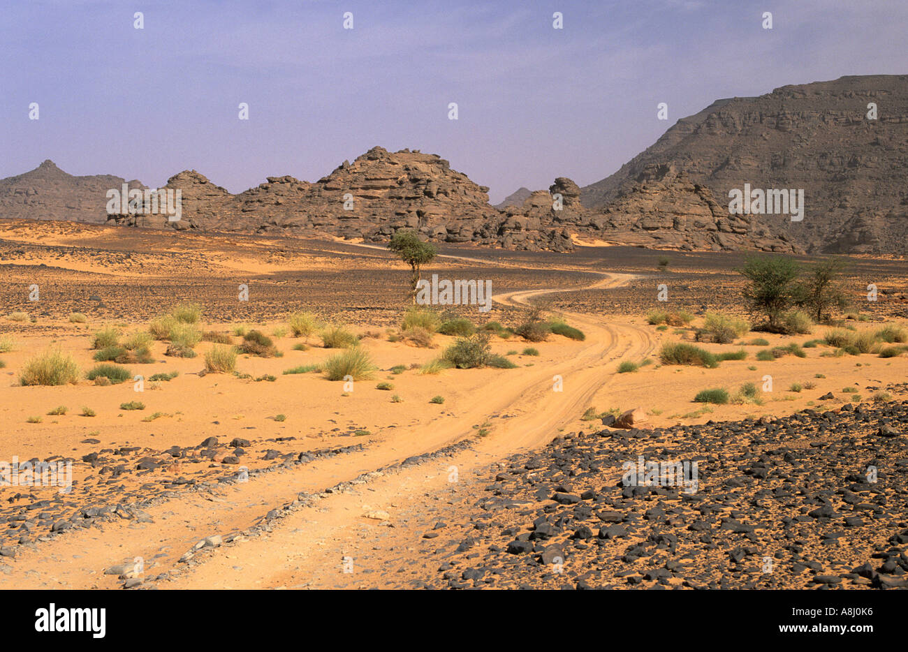 Libya Fezzan Sahara desert Akakus Stock Photo - Alamy