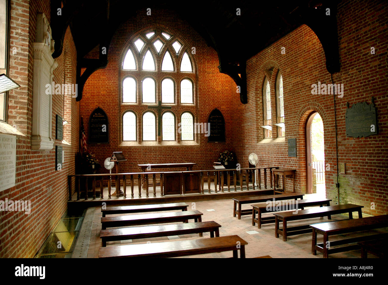 Historic Jamestowne jamestown old church interior Stock Photo - Alamy