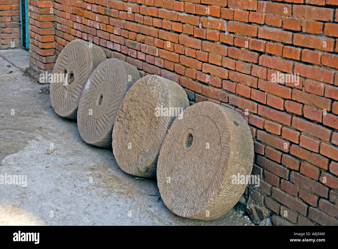 Grinding stone maize corn hi-res stock photography and images - Alamy