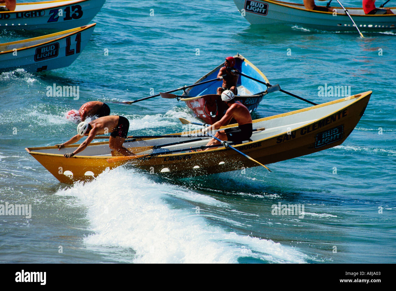 Racing boats hi-res stock photography and images - Alamy