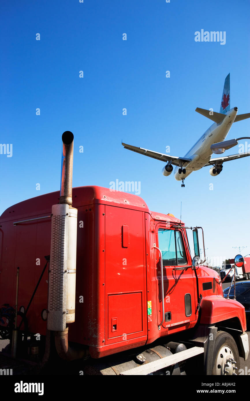 Commercial airplane congestion hi-res stock photography and images - Alamy