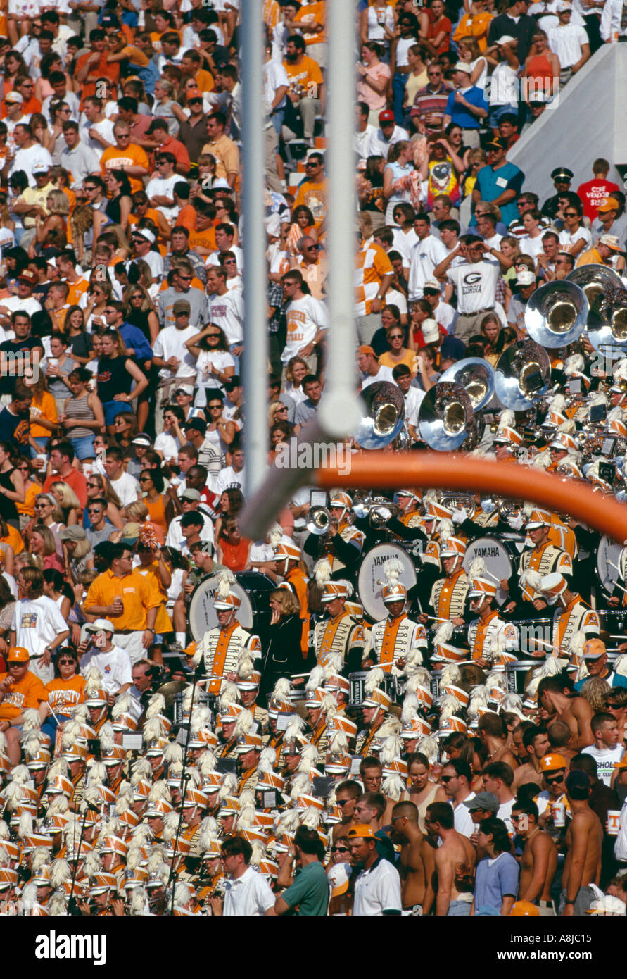 Crowd stadium sport hi-res stock photography and images - Alamy