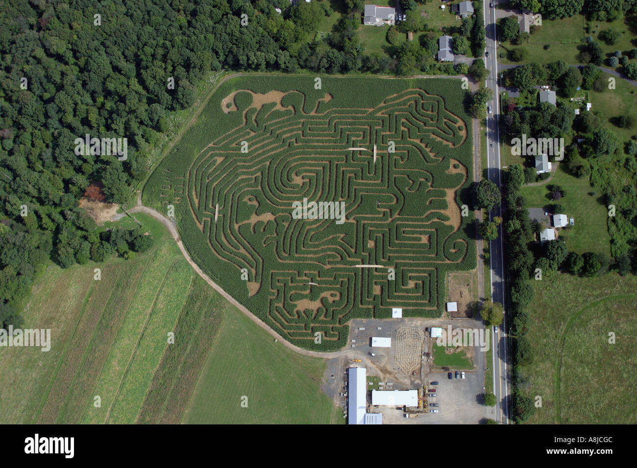 Corn maze aerial hi-res stock photography and images - Alamy