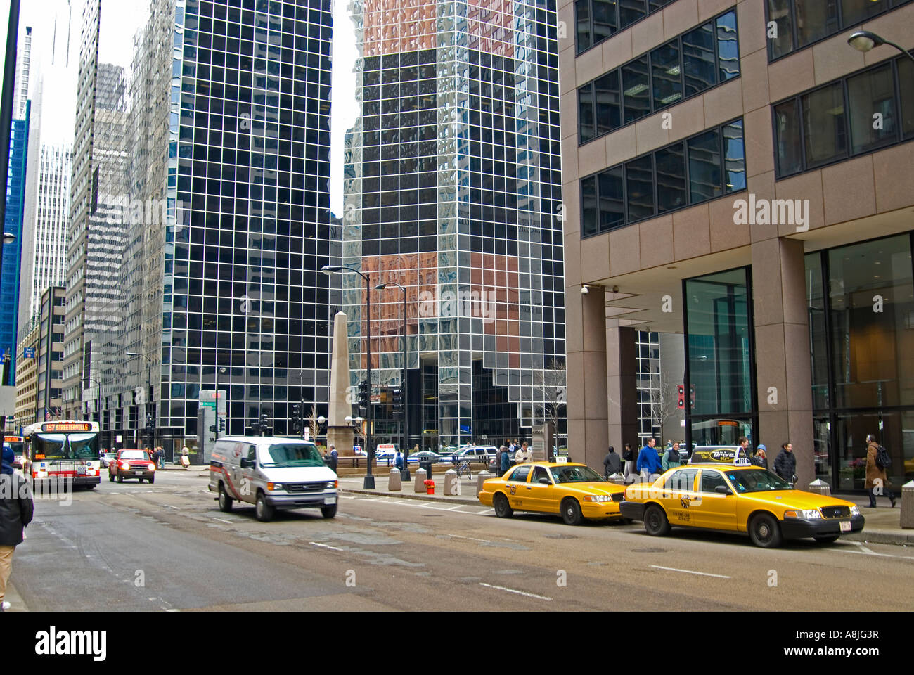 Chicago's Madison Street Stock Photo - Alamy