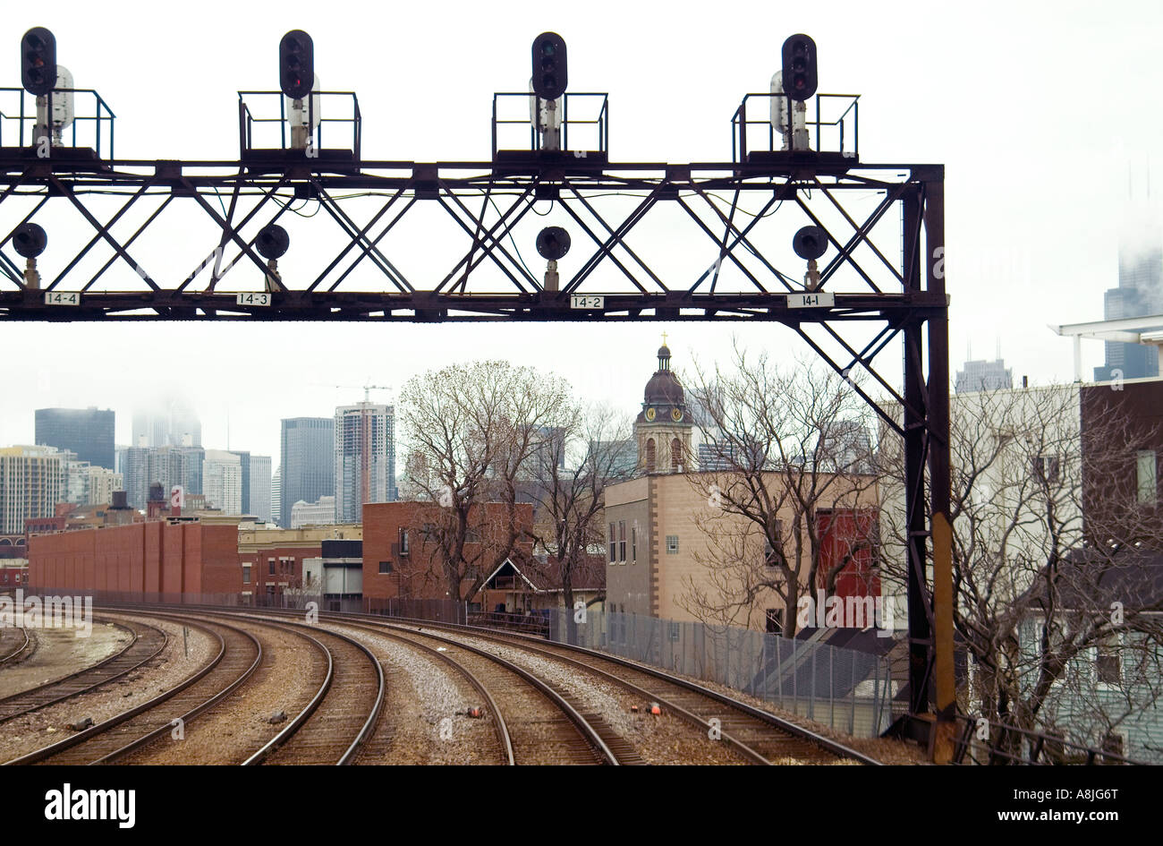 Railroad Tracks & Signal Light Stock Photo - Alamy