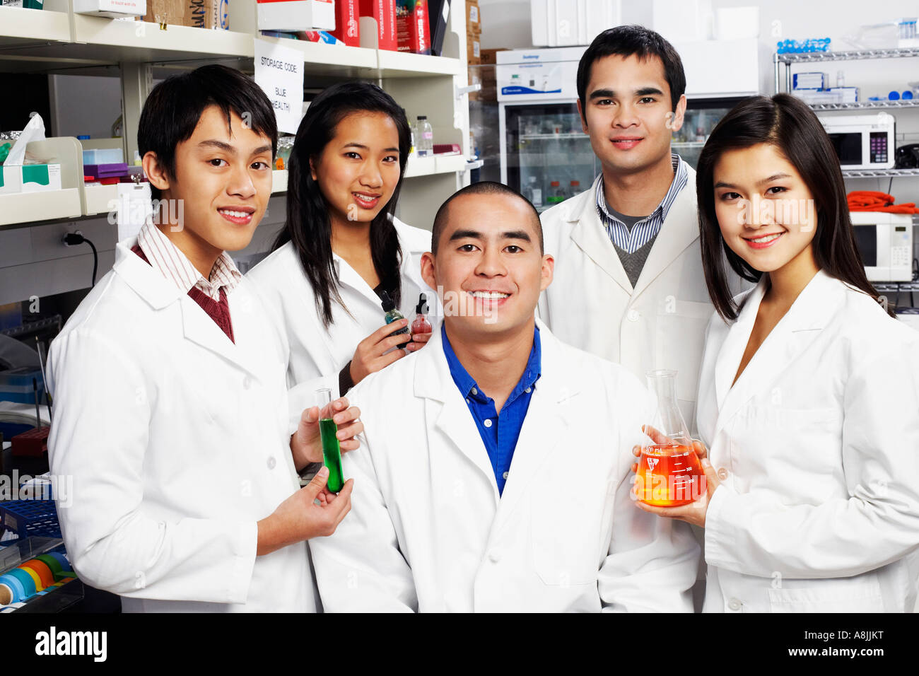 Portrait of a group of pharmacists in a laboratory Stock Photo - Alamy