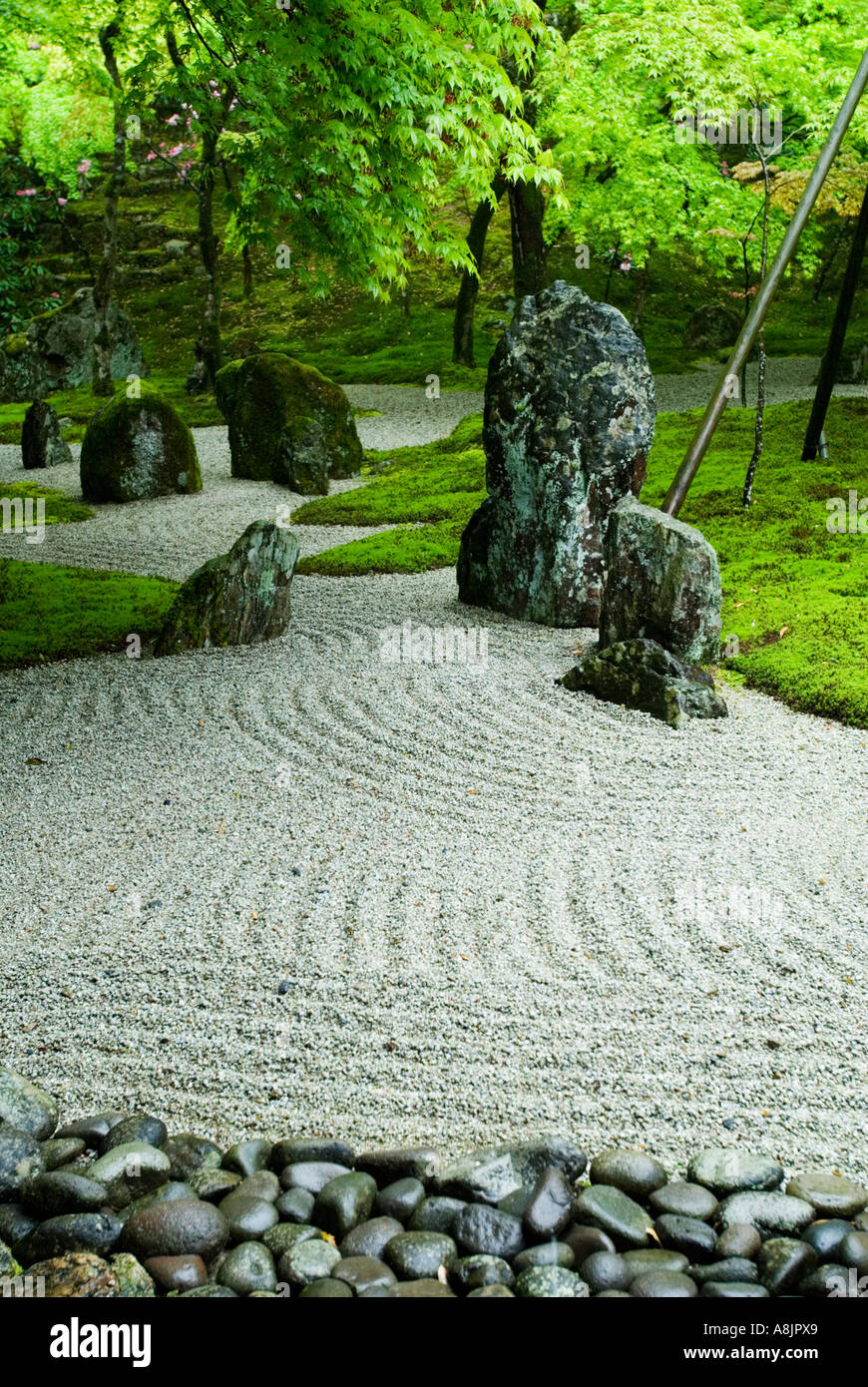 Detail of dry zen garden at Dazaifu temple Fukuoka Japan Stock Photo ...