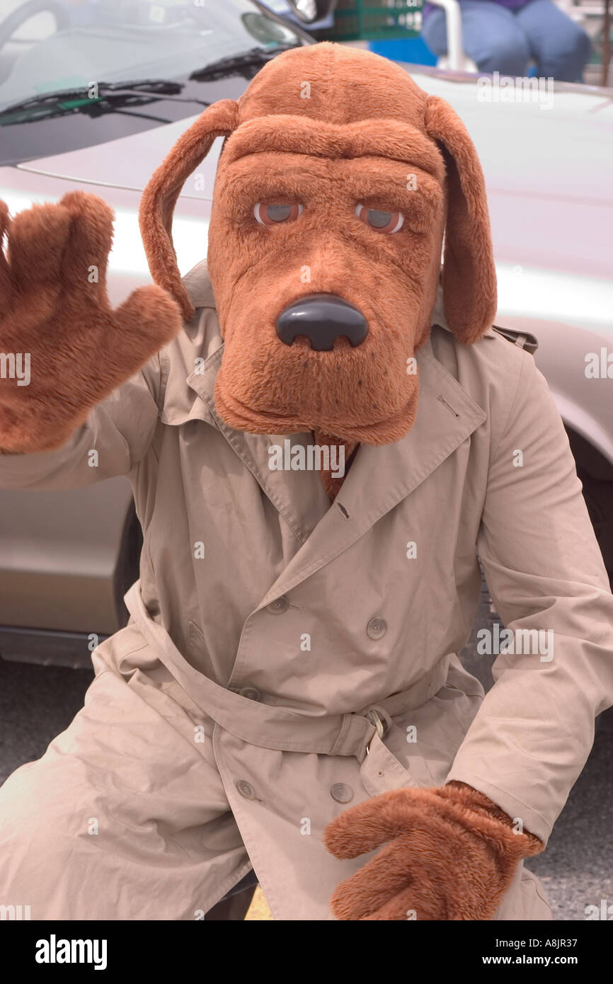 Mcgruff the crime dog hi-res stock photography and images - Alamy