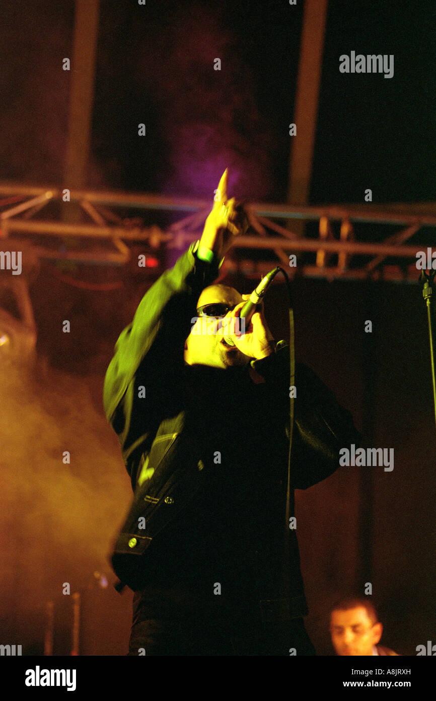 Rapper apache hi-res stock photography and images - Alamy