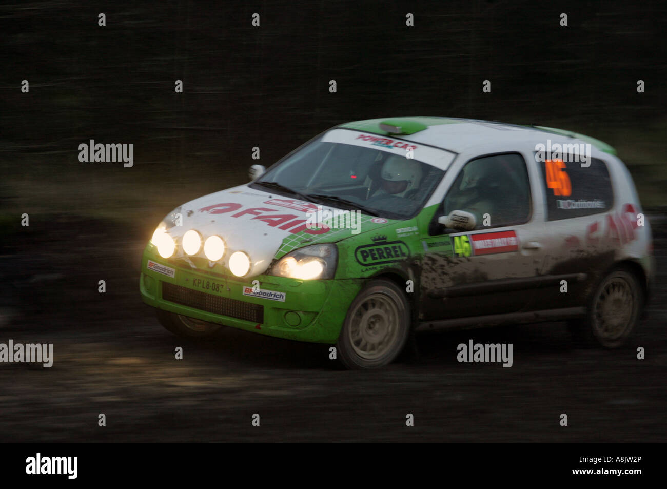 Renault Clio Rally GB 2006 Rheola Stage Walters Arena near Glynneath ...