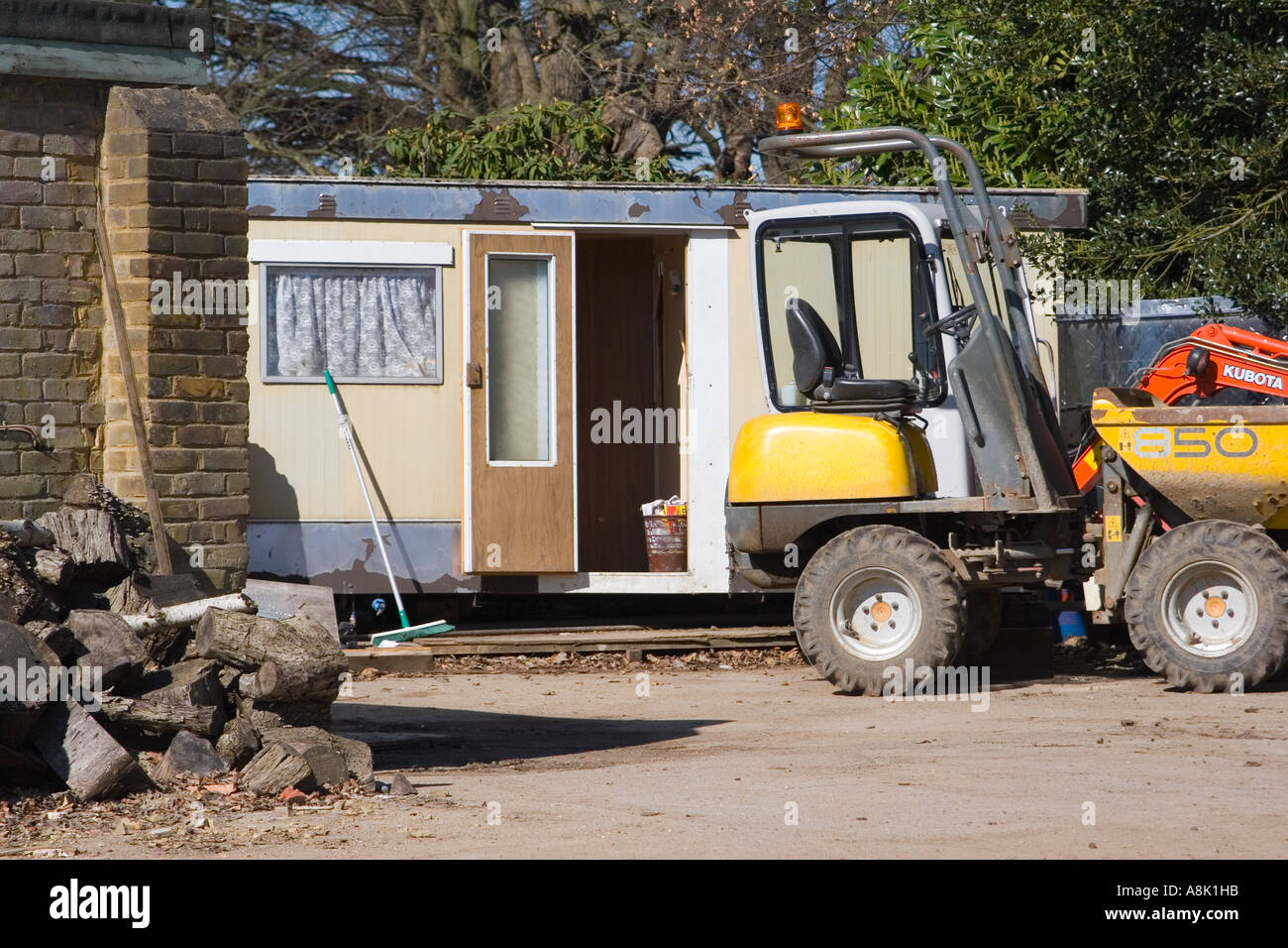Temporary workers office hi-res stock photography and images - Alamy