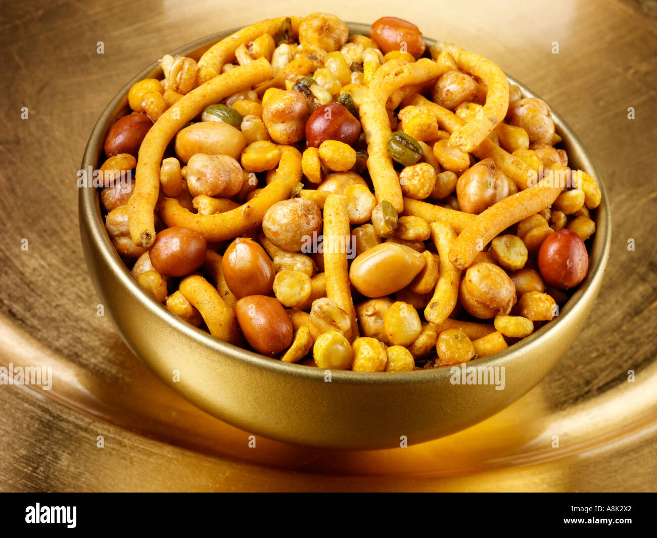 INDIAN BOMBAY MIX SNACK Stock Photo - Alamy