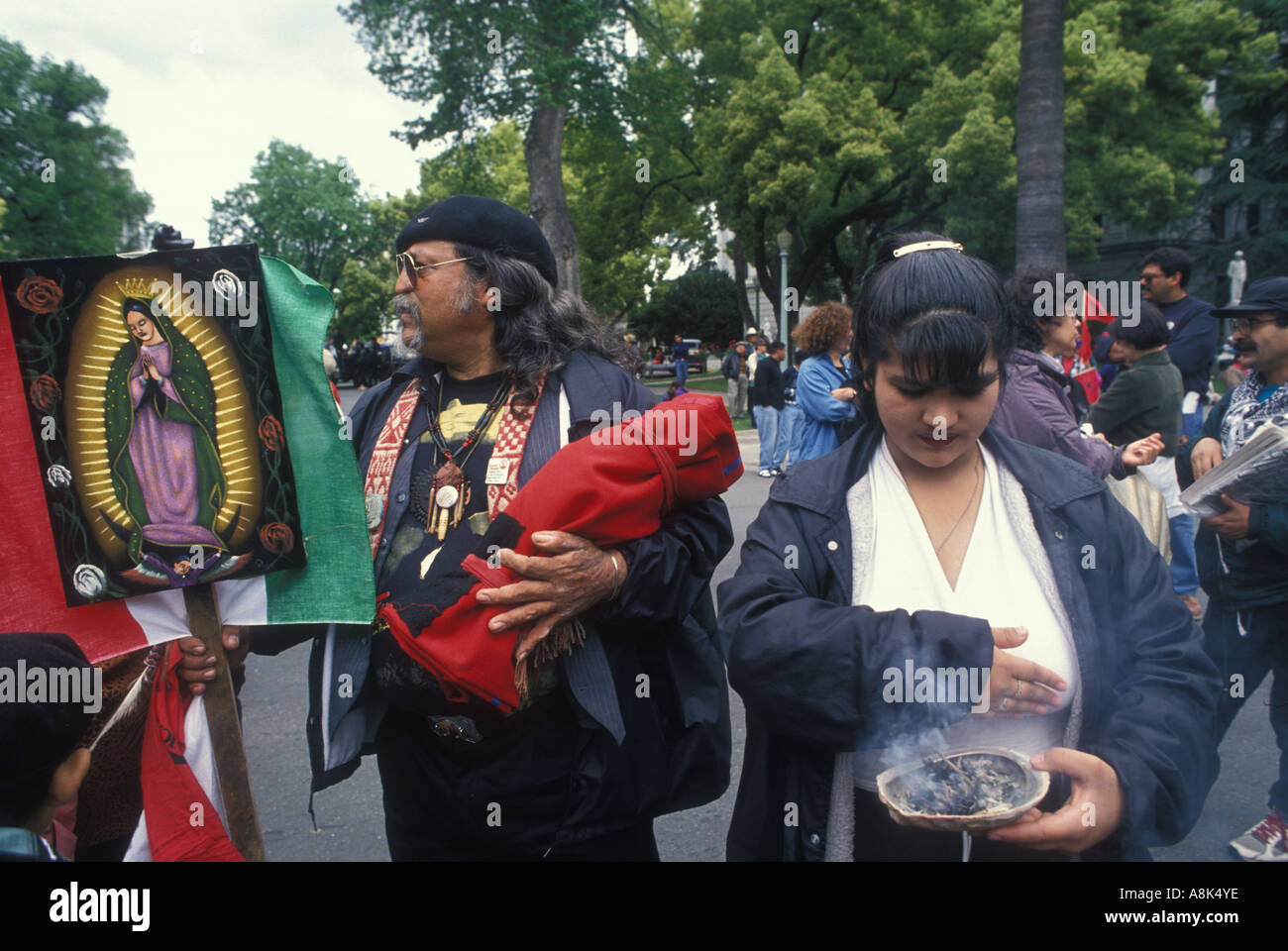 Marching in Sacramento for Cesar Chavez. peregnacion 1994 UFW virgin of ...
