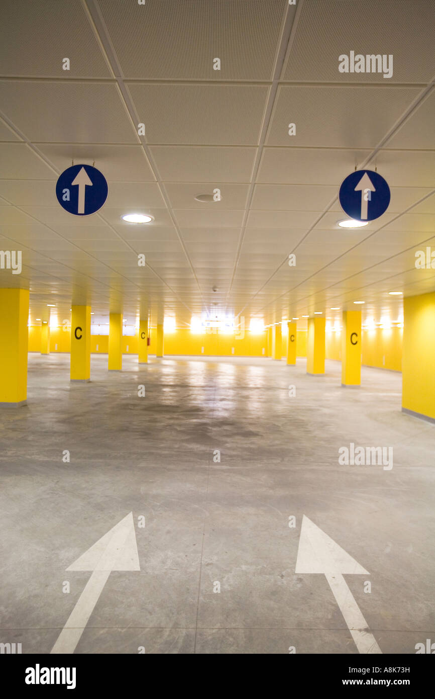 Under Ground Car Park With Arrow Sign Stock Photo - Alamy
