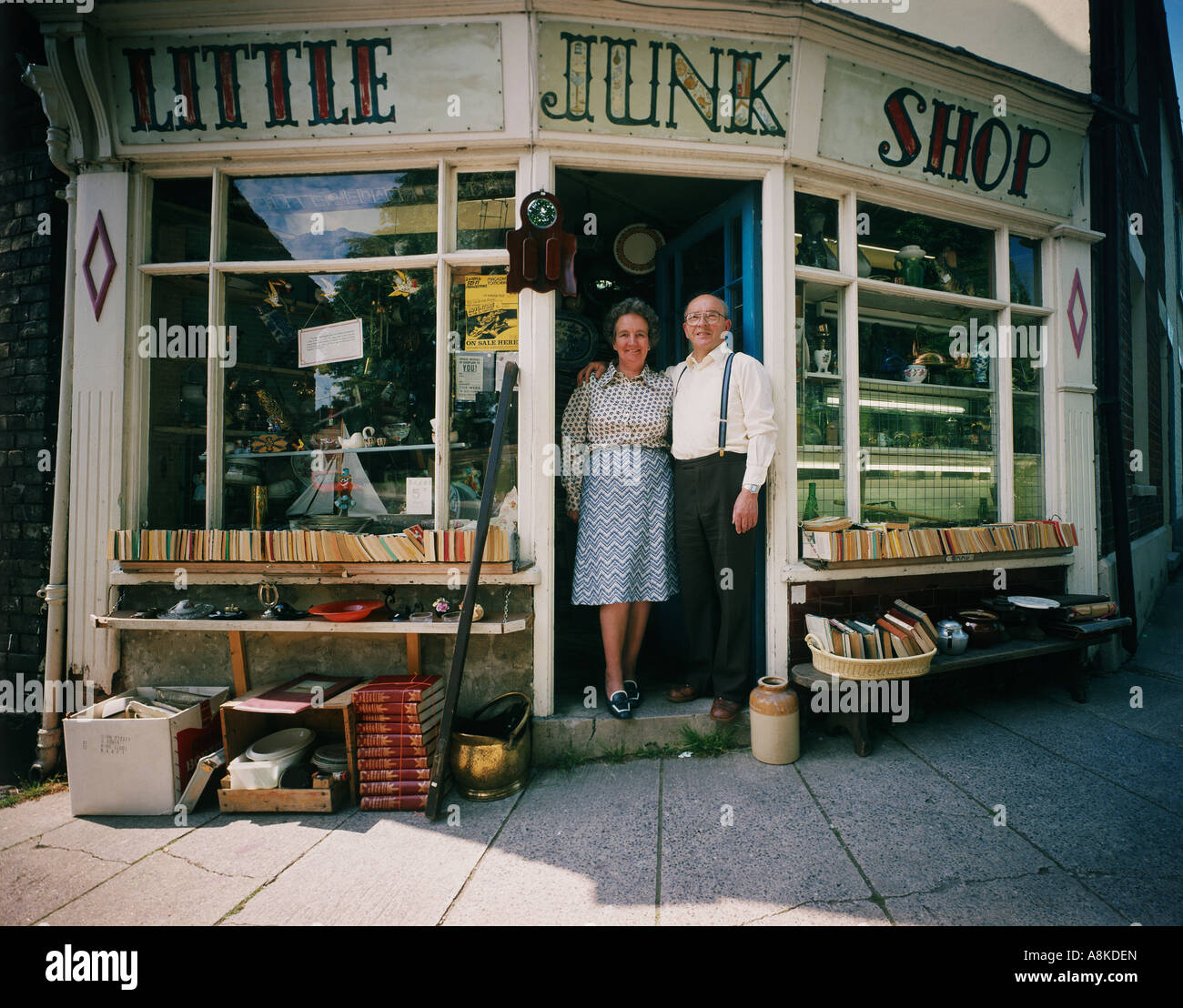 The exterior of a junk shop Stock Photo - Alamy