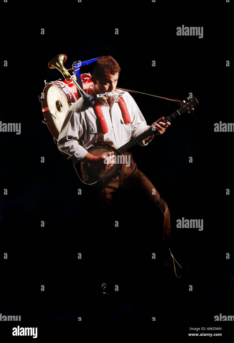 One man band hi-res stock photography and images - Alamy