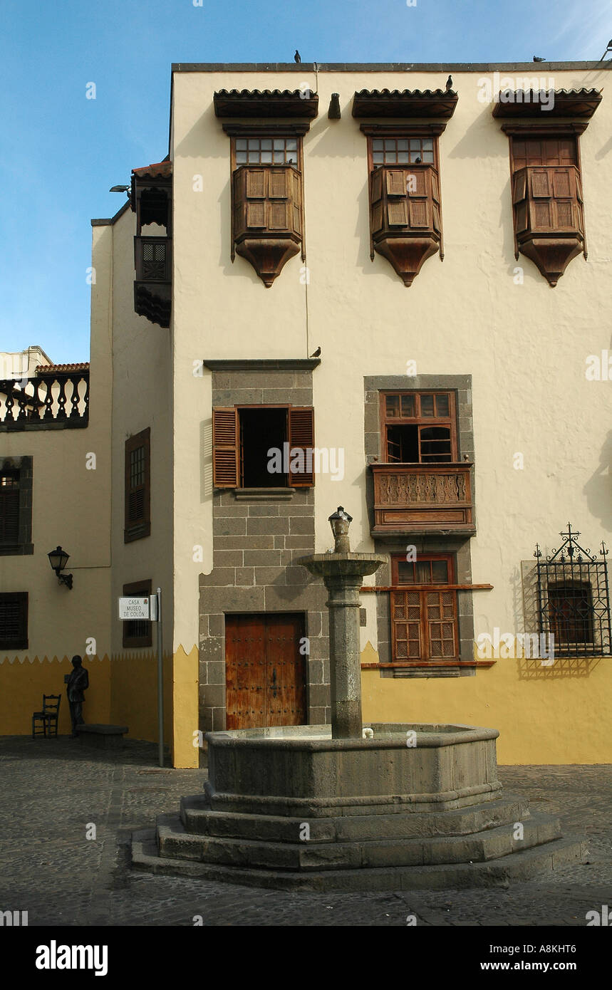 Casa colon balcony hi-res stock photography and images - Alamy