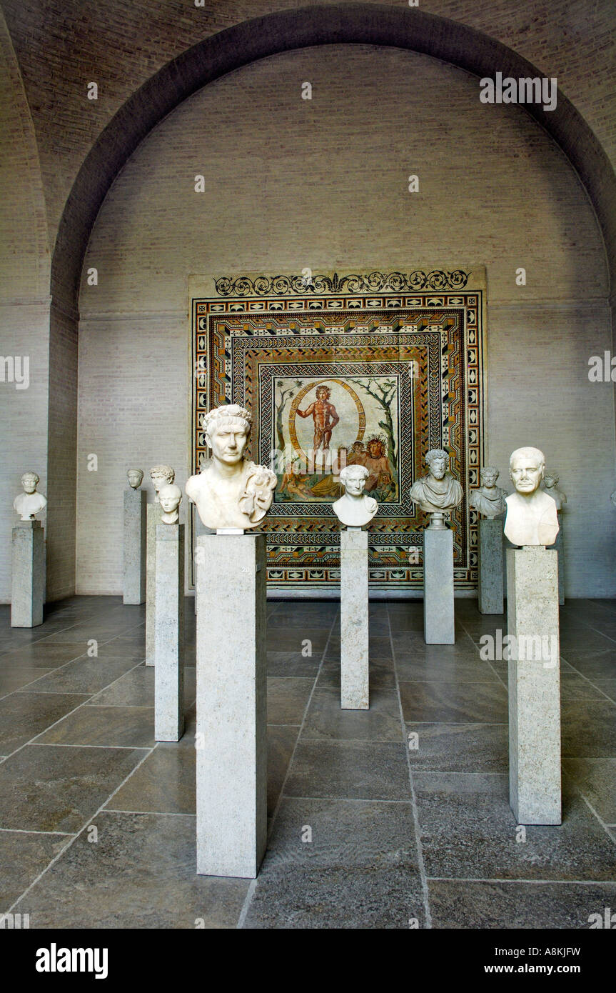 Hall of Roman portraits, Glyptothek, Munich, Bavaria, Germany Stock ...
