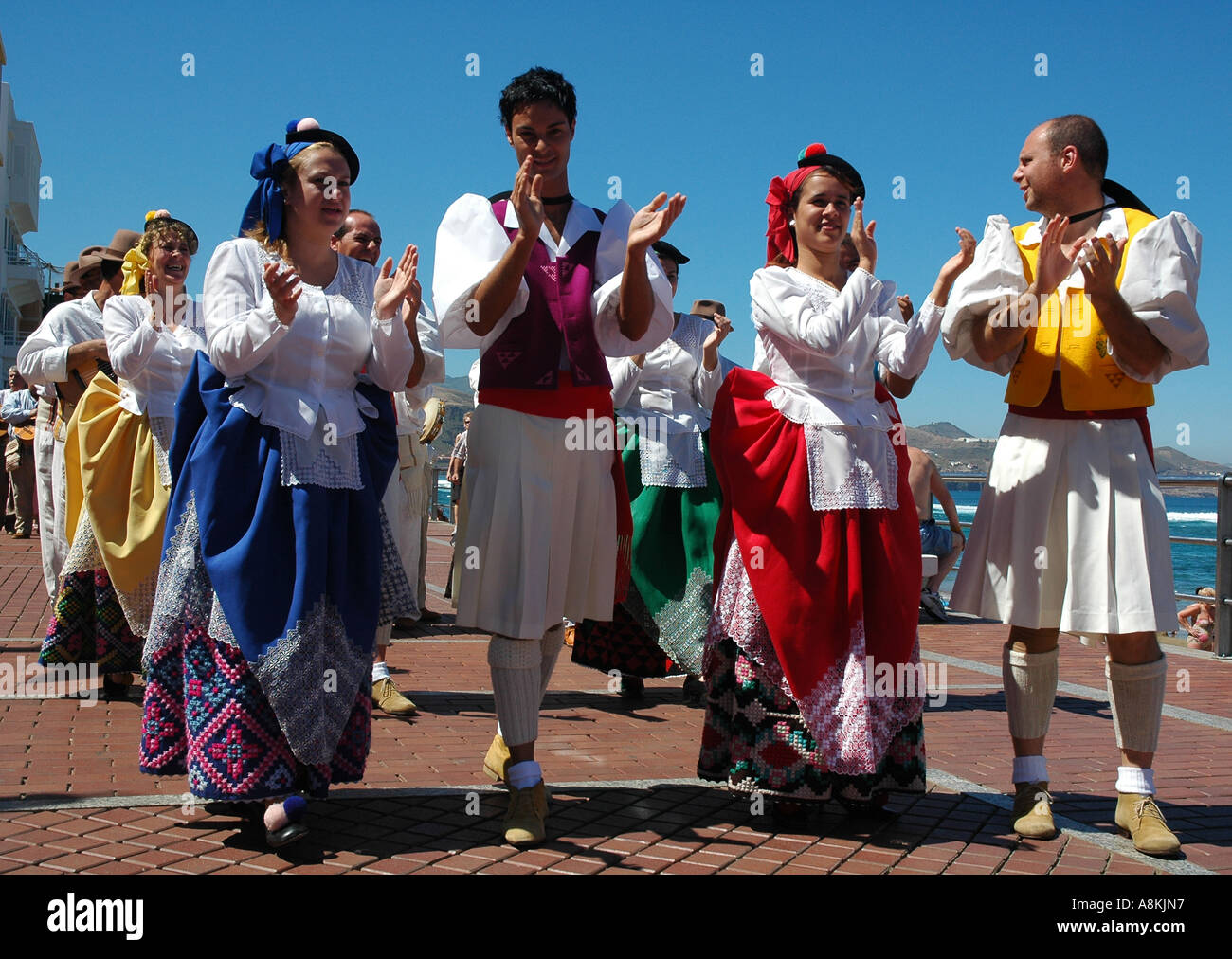 Spanish couple dancing street costume hi-res stock photography and ...