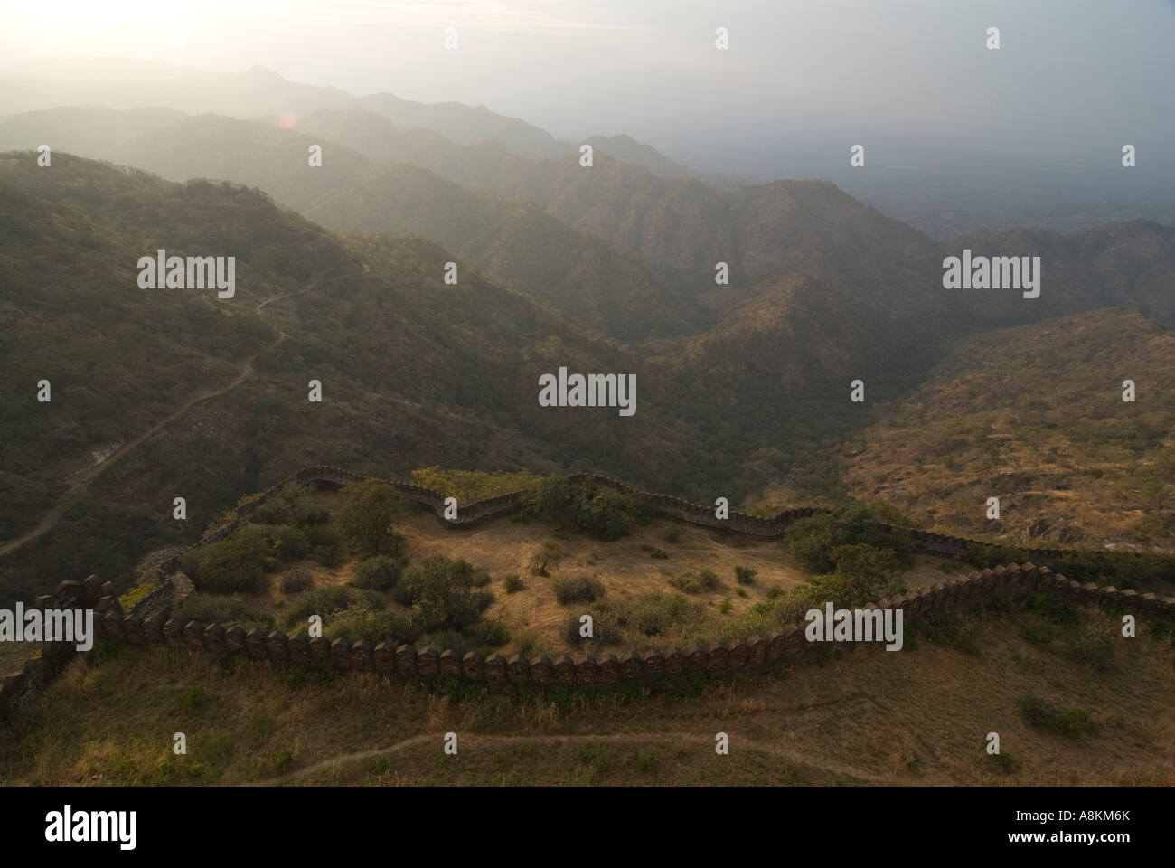 Aravali berge hi-res stock photography and images - Alamy