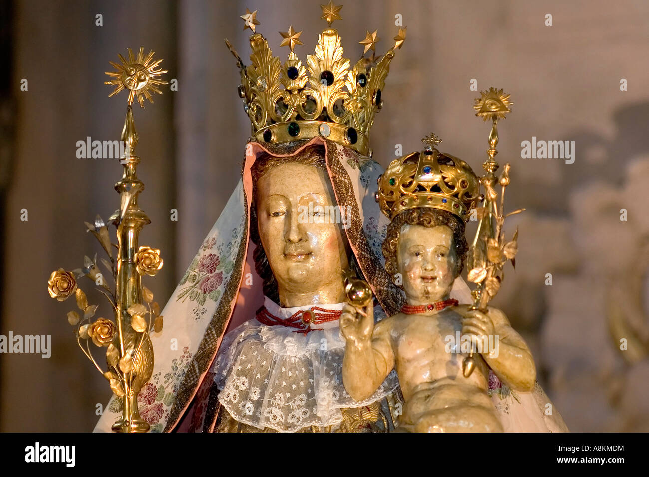 Cathedral of Our Lady, devotional statue Our Lady of Antwerp, antwerp ...