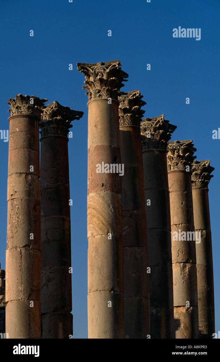 Roman pillars hi-res stock photography and images - Alamy