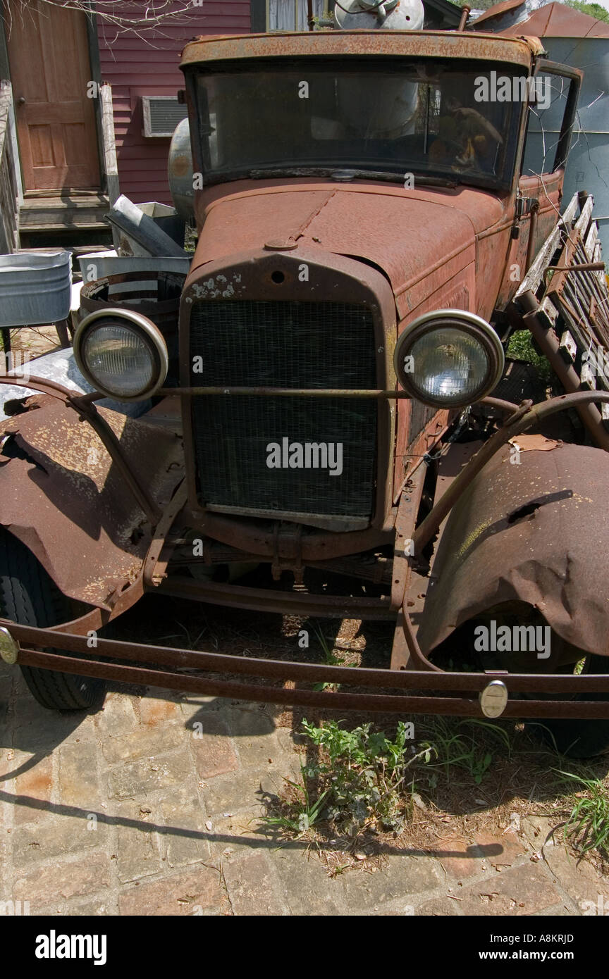 Old antique rusty truck Stock Photo - Alamy