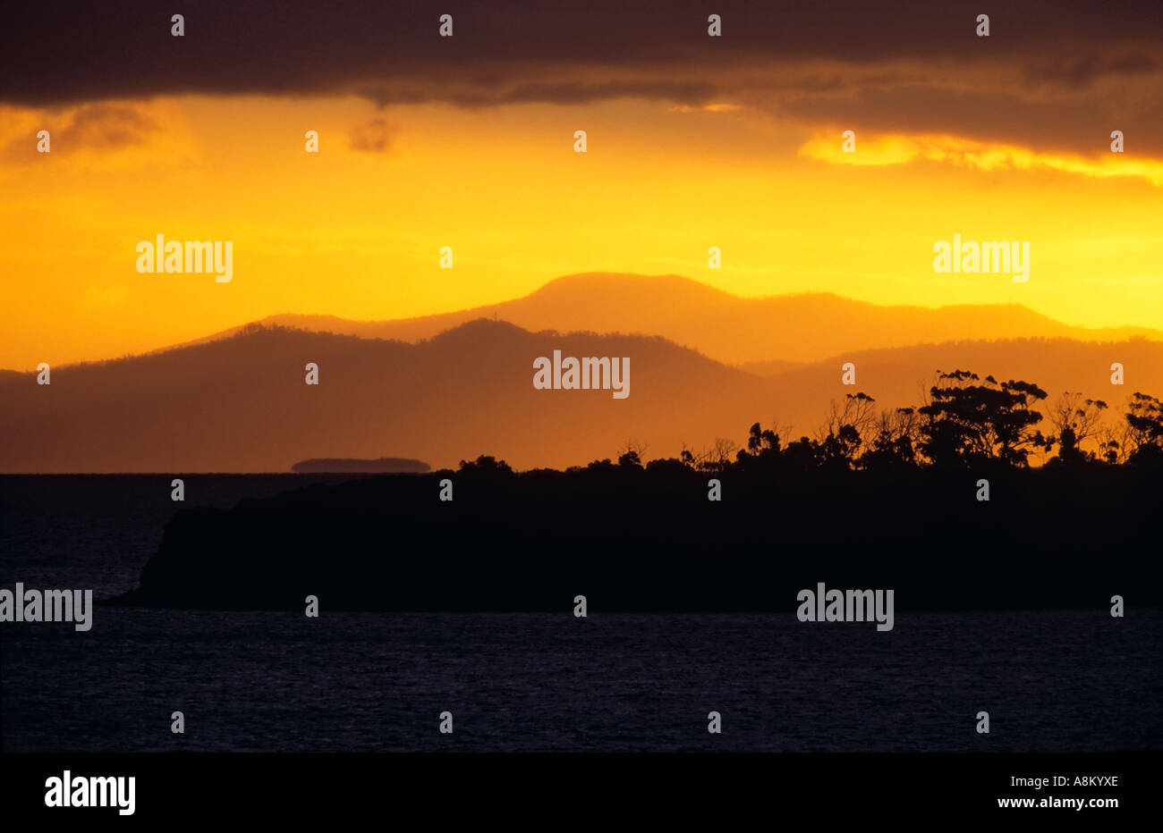 Sunset near Sommers Bay Forestier Peninsula SE Tasmania Australia ...