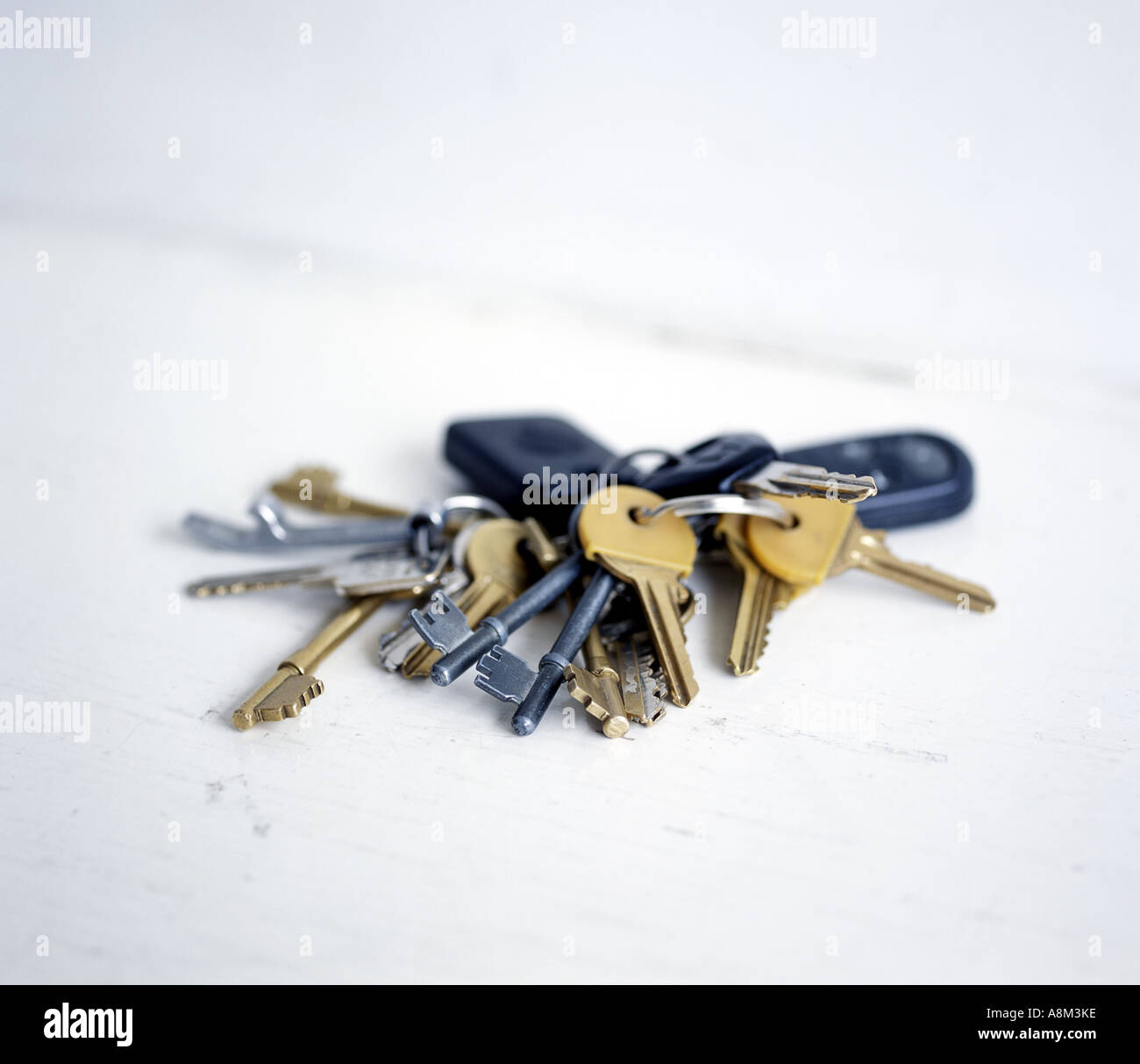 a bunch of keys Stock Photo - Alamy