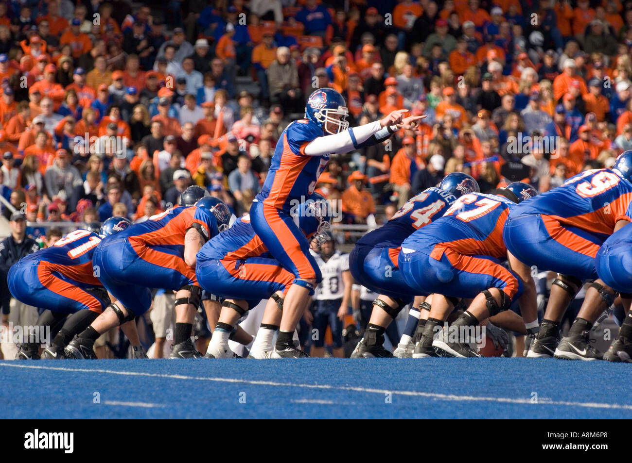 Boise state blue stadium hi-res stock photography and images - Alamy