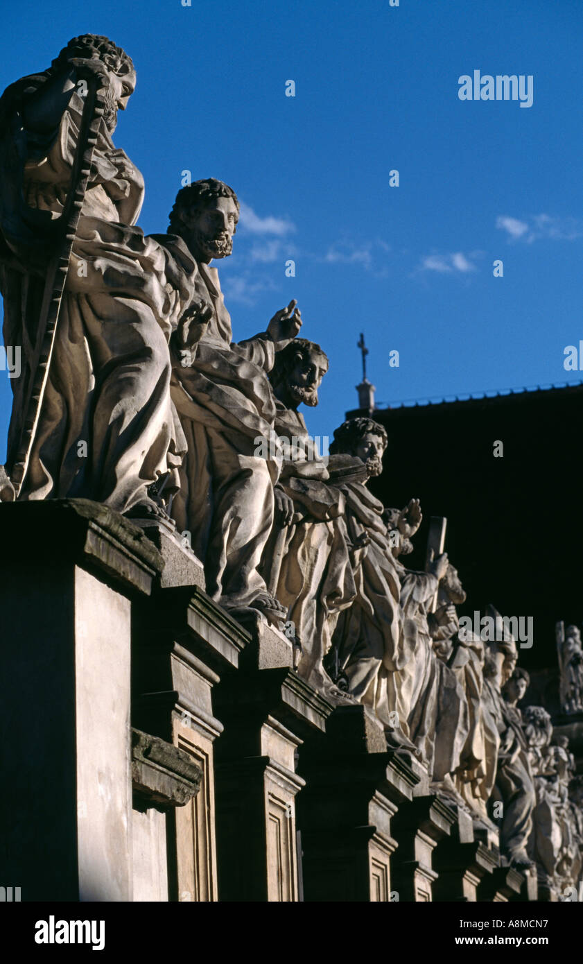 Statues of the 12 apostles hi-res stock photography and images - Alamy