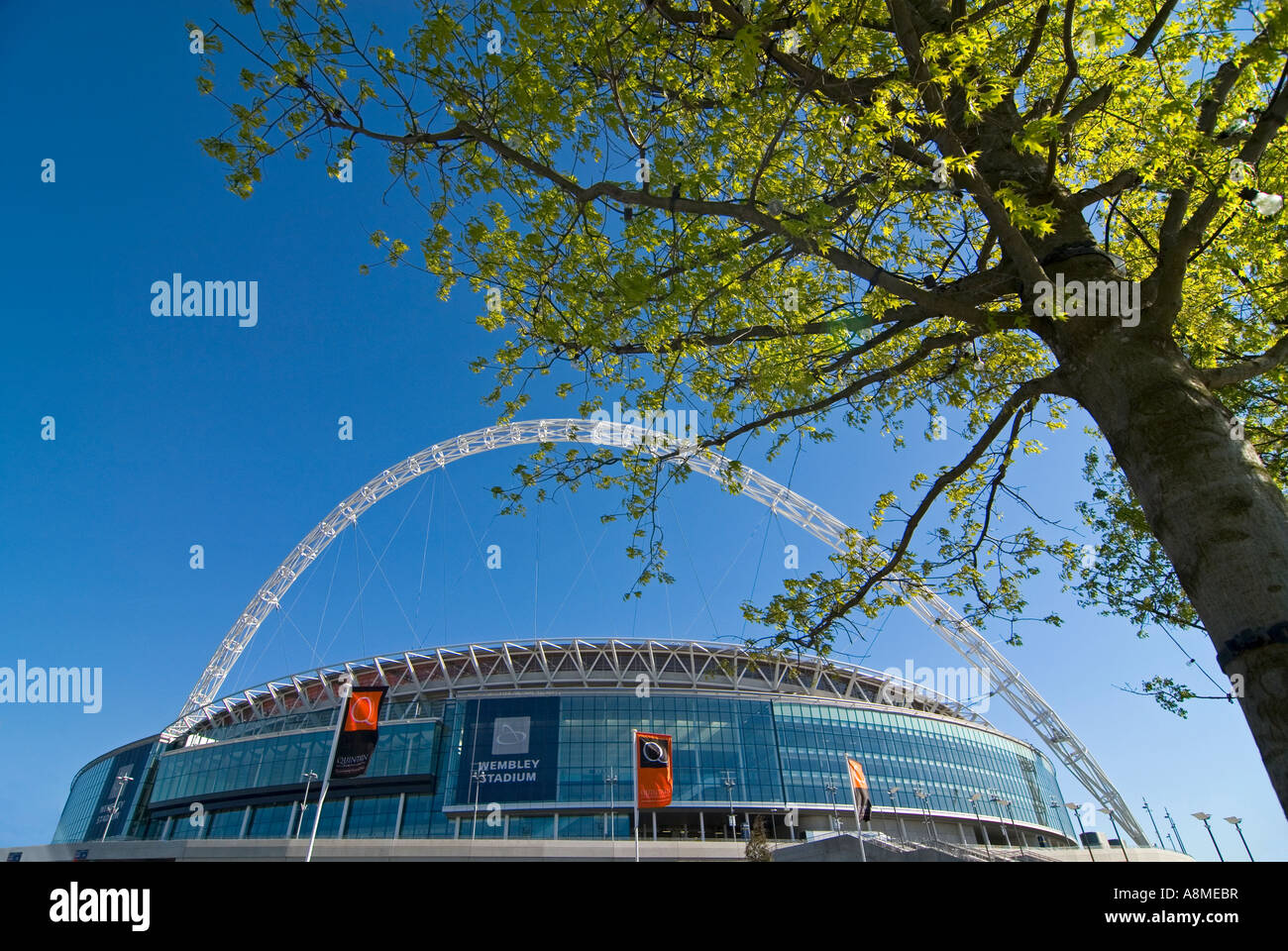 Wembley stadium outside view hi-res stock photography and images - Alamy
