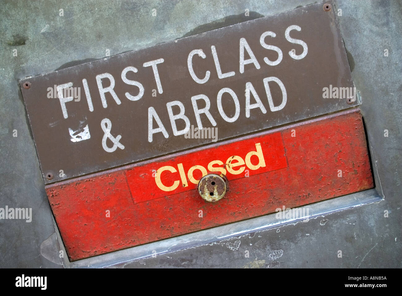 London Post Box with Closed sign Stock Photo - Alamy