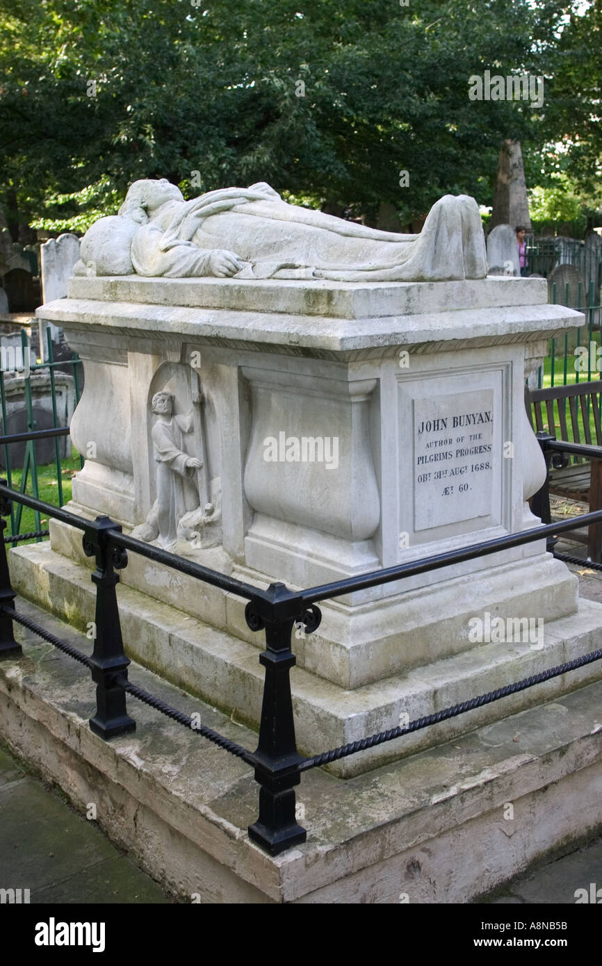 John bunyans tomb hi-res stock photography and images - Alamy