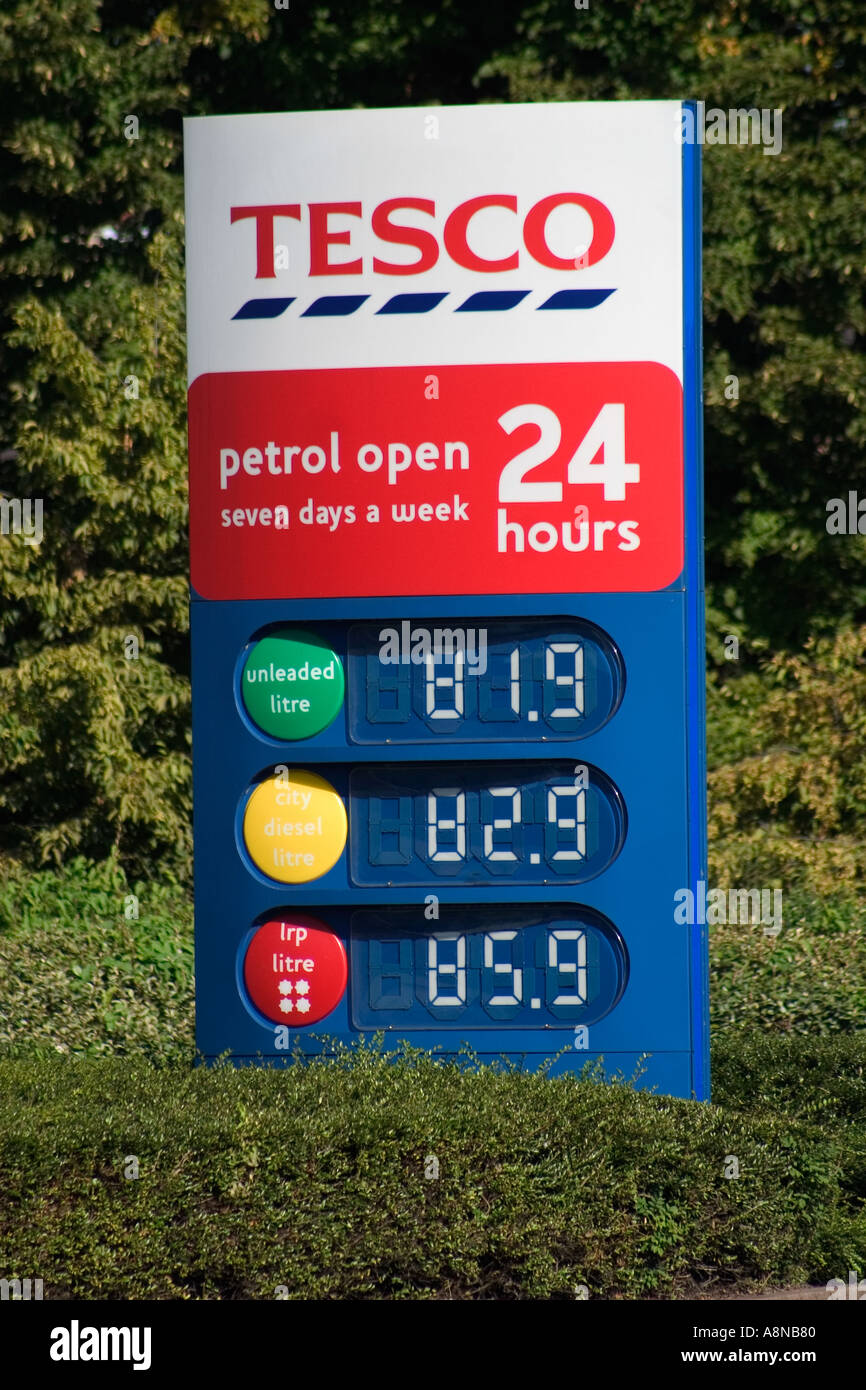 Tesco Petrol Station London England UK Stock Photo - Alamy