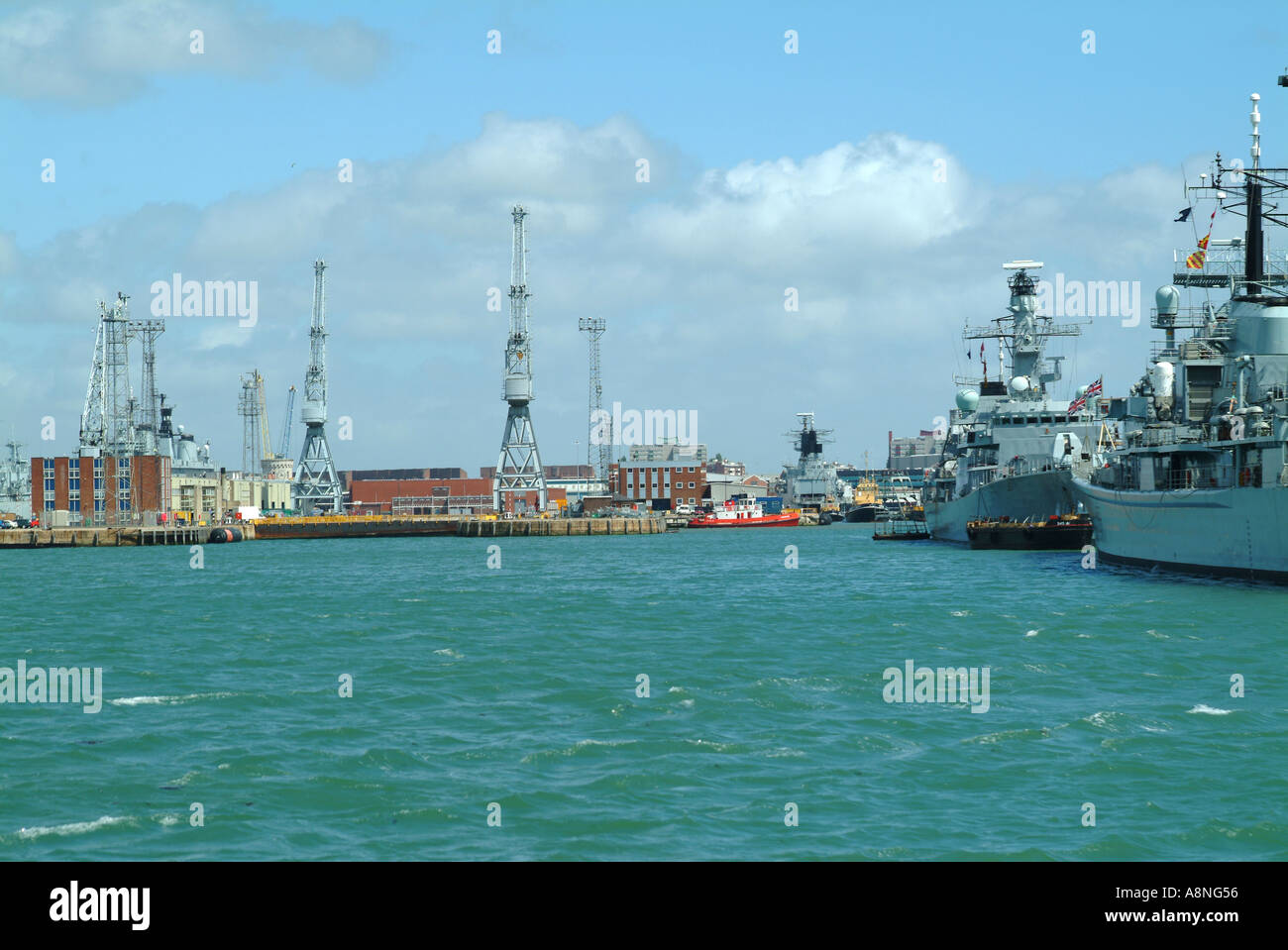 Navy dockyard hi-res stock photography and images - Alamy