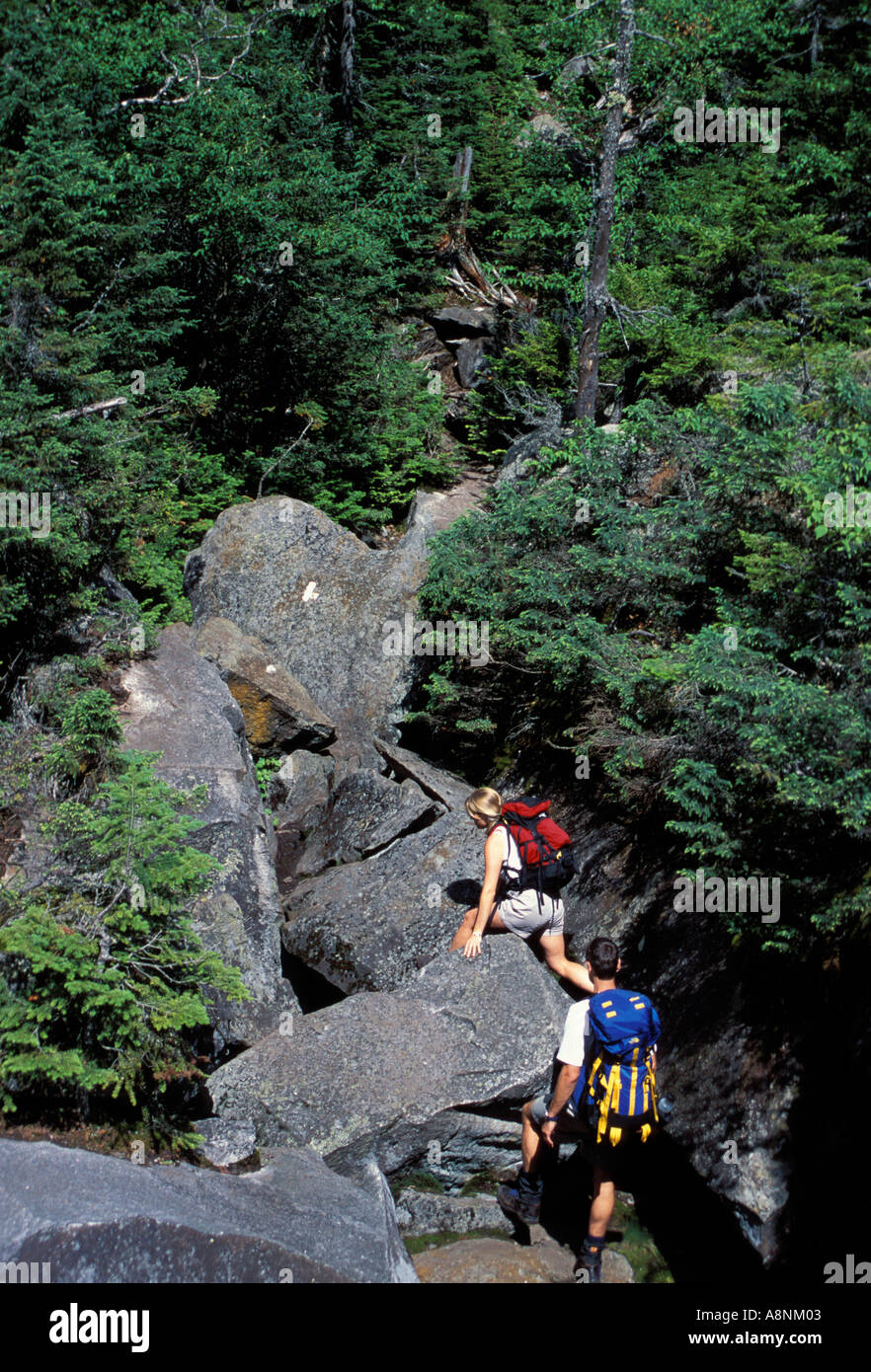 Hiking the hardest mile of the Appalachian Trail Mahoosuc Notch in ...
