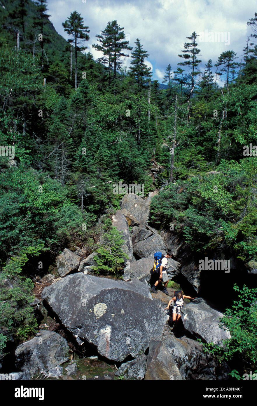 Hiking the hardest mile of the Appalachian Trail Mahoosuc Notch in ...